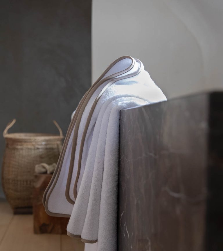 High-end custom-made bath linen - Aigredoux